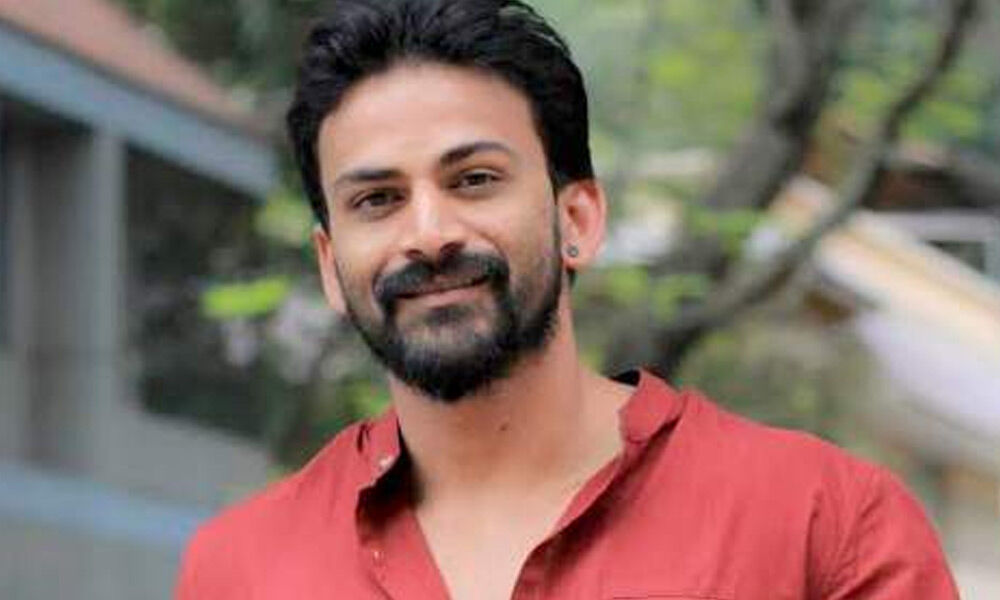 Audience Whistles, Clap Testimony to Actor's Talent: Dolly Dhananjay