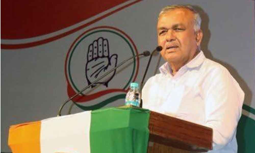 Congress working president Ramalinga Reddy: Govt silent as Remdesivir ...