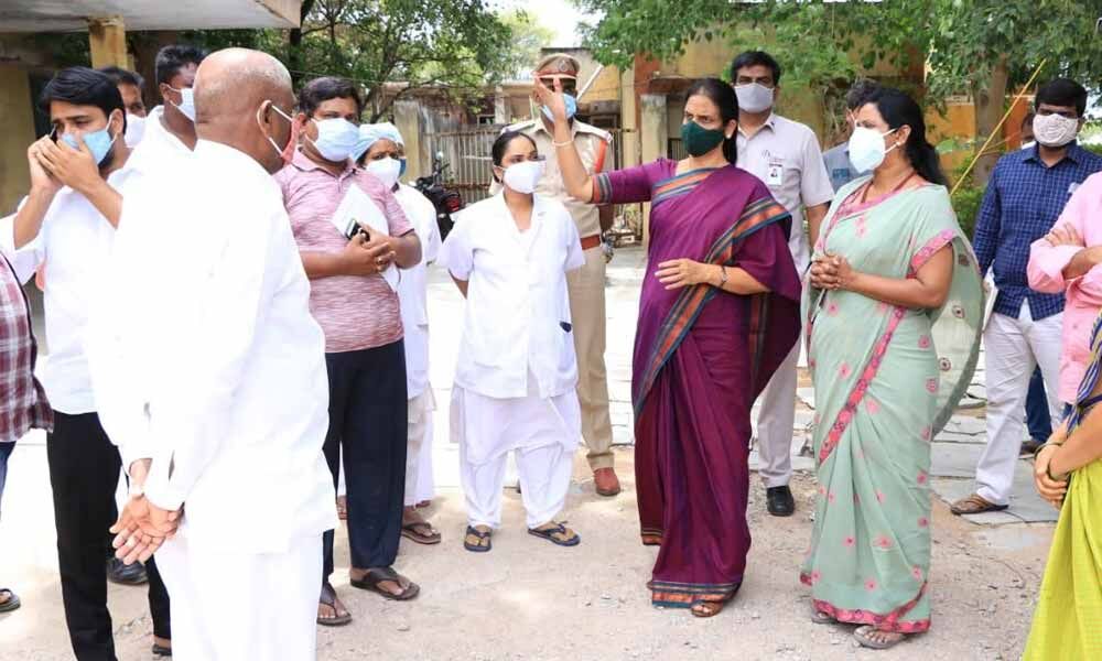 Education Minister Sabitha Indra Reddy conducts review meet on Covid