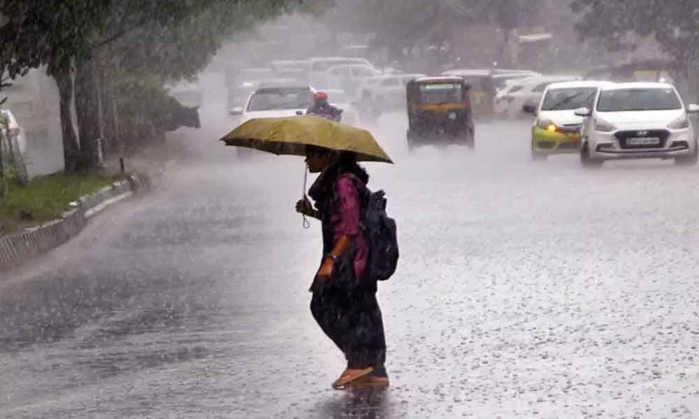 Heavy rainfall lashes isolated places in Peddapalle district