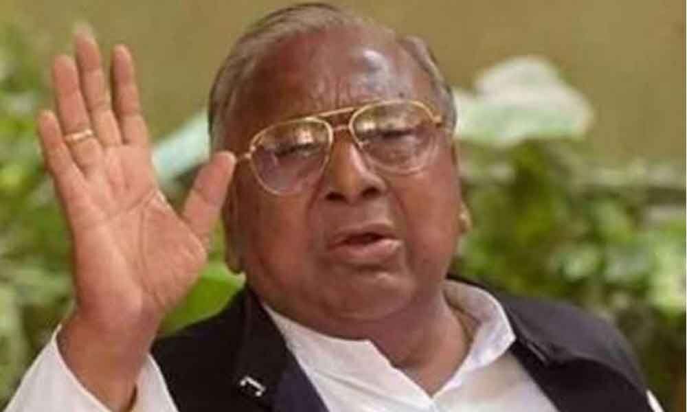 Hyderabad: V Hanumanth Rao opposes government decision to sell lands