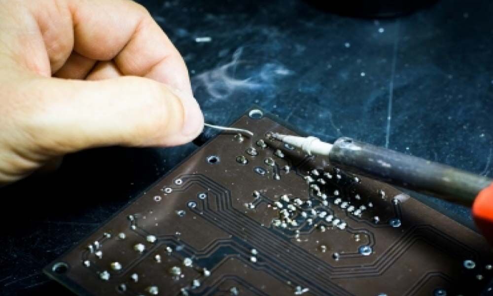 UNISOC unveils chipset for premium smartphones in India