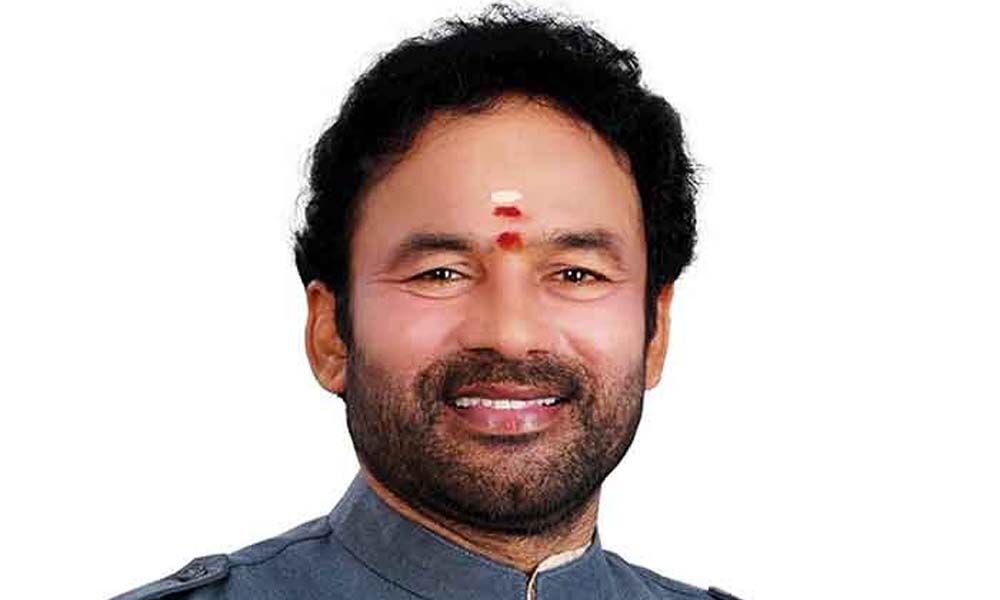 Hyderabad: Kishan Reddy visits Gandhi hospital, says vaccination will ...