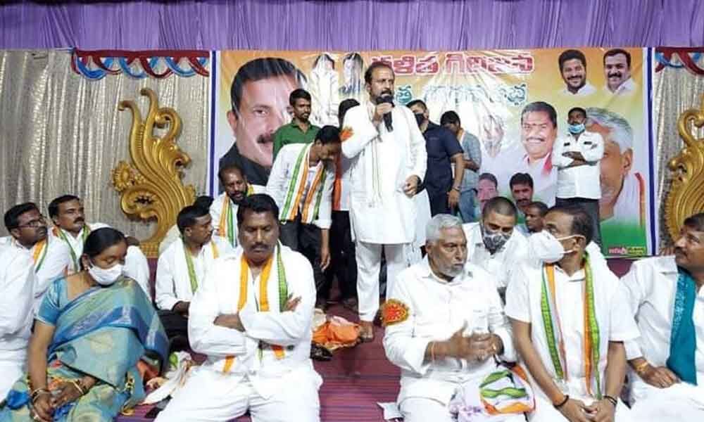 KCR begged PM to put off bypoll: Congress T Jeevan Reddy