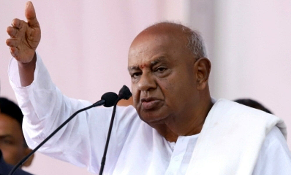 'I am still alive, will tour every district', says Deve Gowda