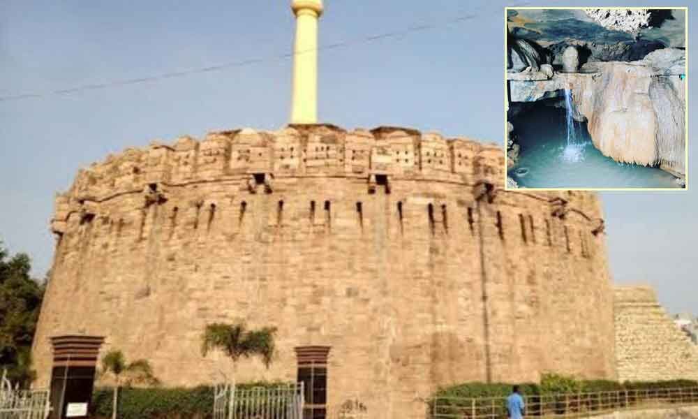 Kurnool : Field trips to historical sites enhance awareness