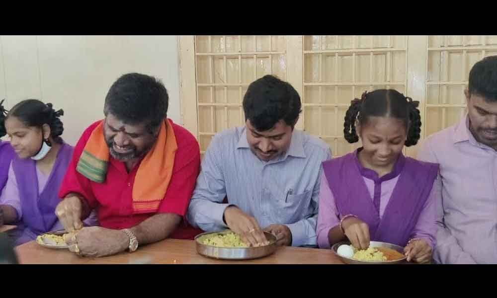 Visakhapatnam: Swechha reaches out to adolescent girls