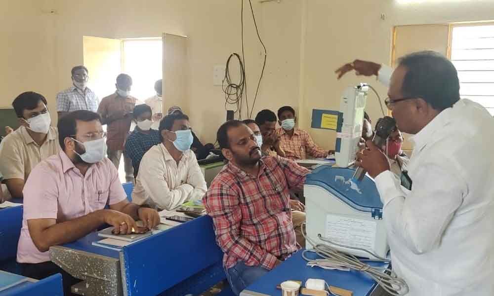 Kadapa: Training programme on operation of EVMs held