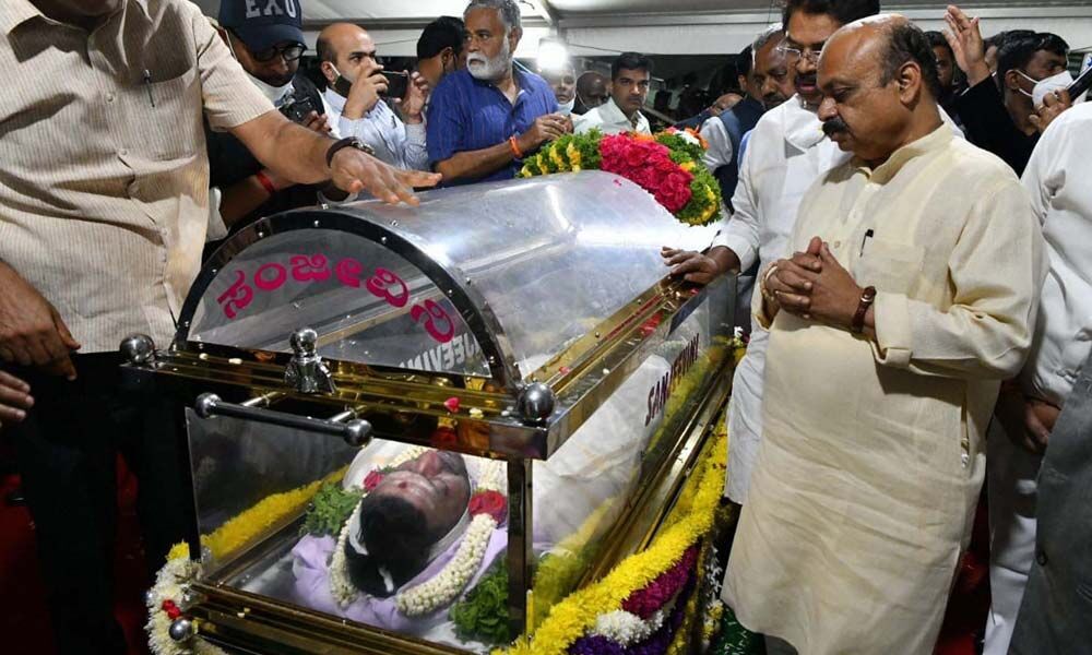 Karnataka CM Basavaraj Bommai appeals for peace as he condoles death of ...