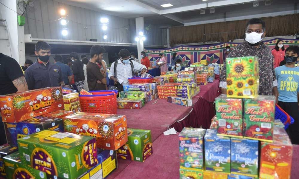 Diwali buzz back with a bang in city