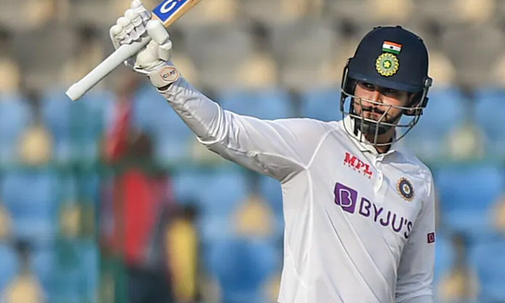 Shreyas Iyer excels on debut