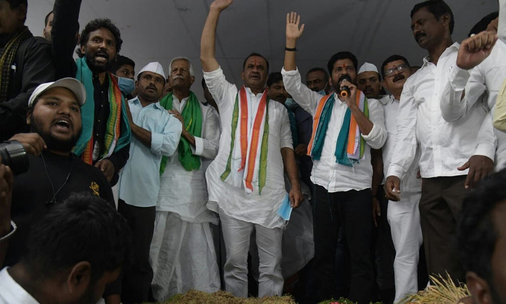 Telangana-Congress to hold dharna in Delhi