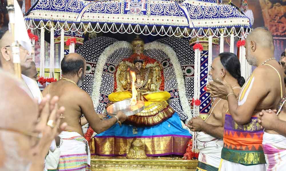 Tirupati: Goddess shines on Muthyapu Pandiri vahanam