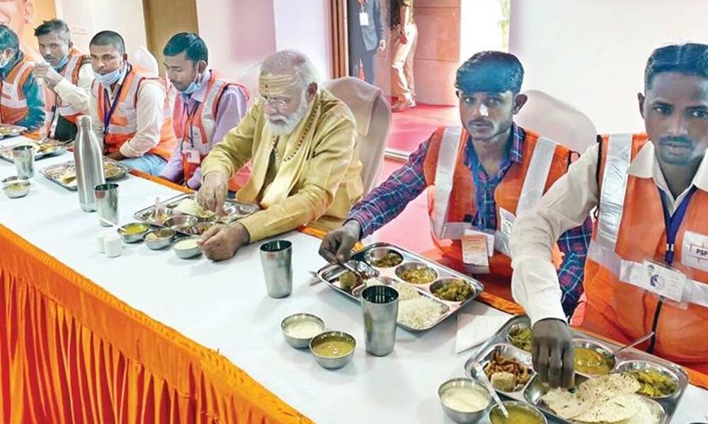 KTR taunts PM Narendra Modi over lunch with workers in Varanasi
