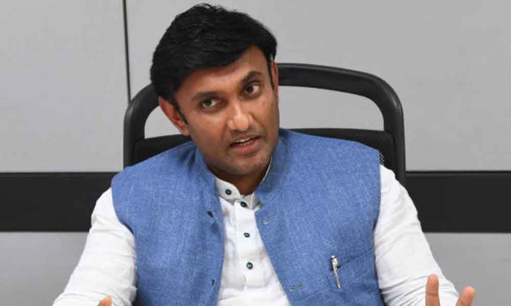 MBBS students meet minister Sudhakar, seek postponement of exams