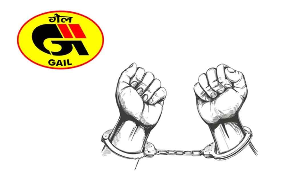 GAIL Director, 5 others held in bribery case