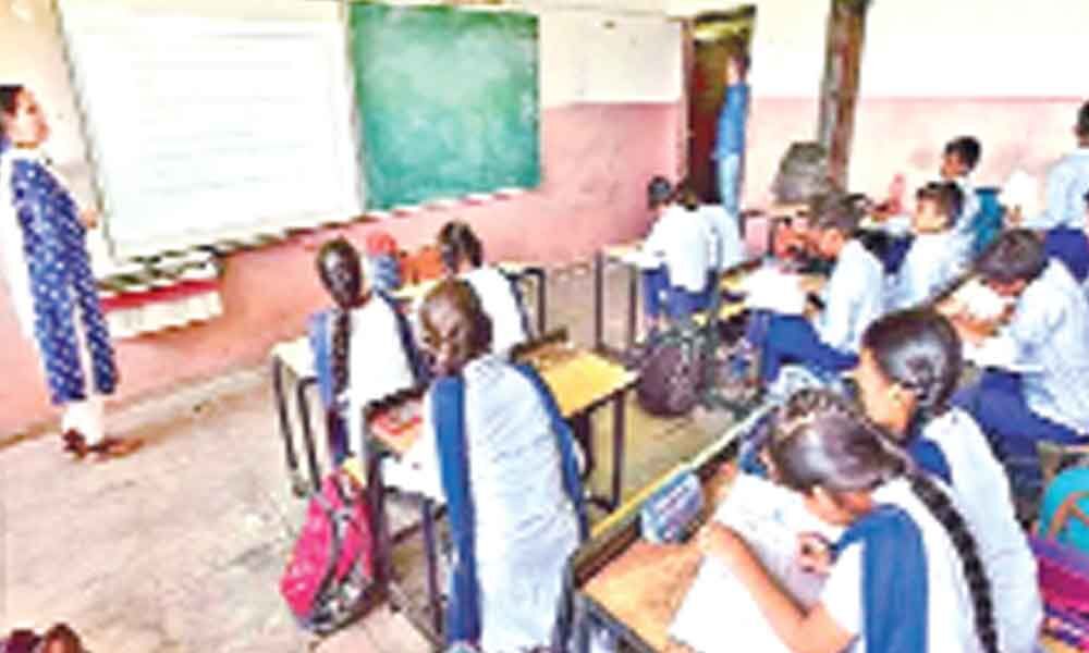 Khammam: Parents, students welcome English medium in schools