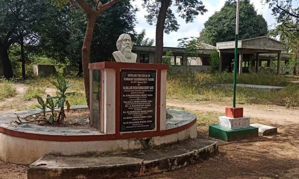 Chittoor: Incomplete Tagore Museum building turns a haven for boozers ...