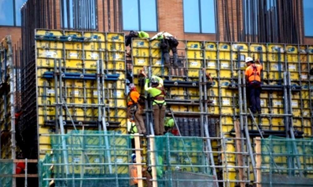 US labour costs rise at fastest pace in 2 decades