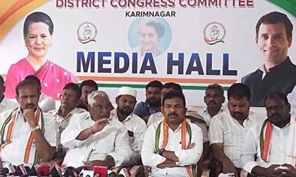 Jeevan Reddy wants sedition case booked against KCR