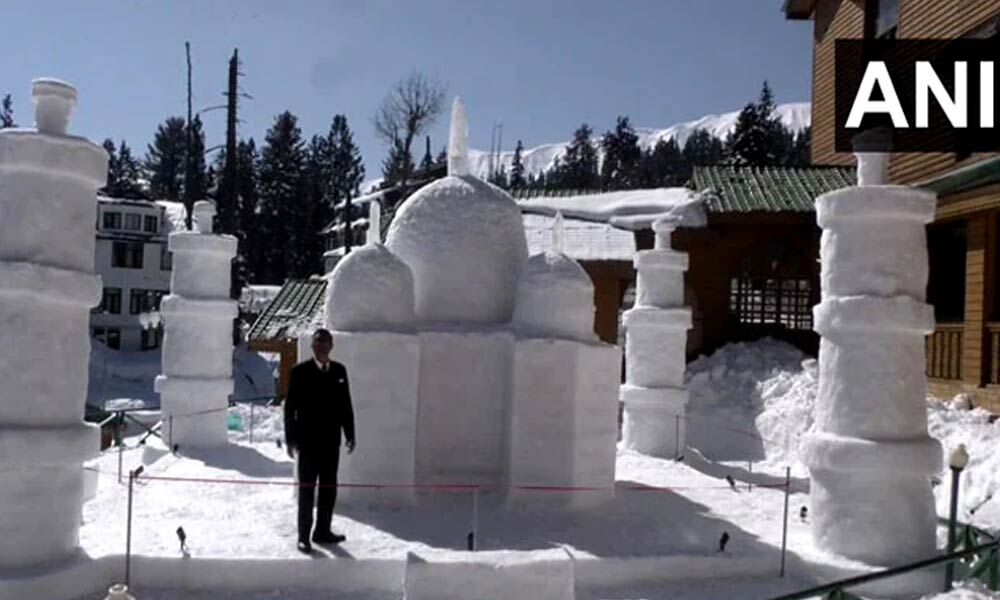 Replica Of Taj Mahal Build In Gulmarg