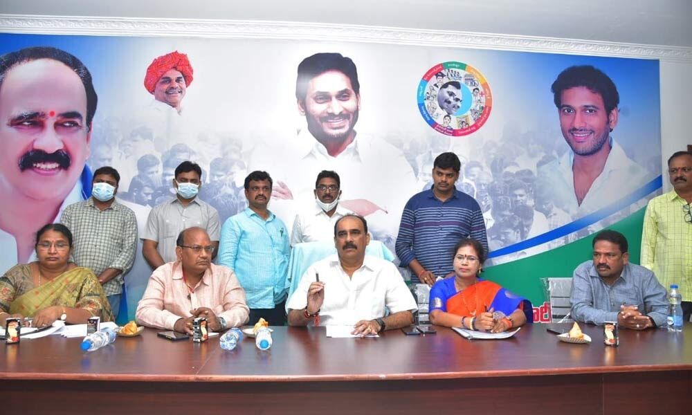 Work with unity for development, Minister Balineni Srinivasa Reddy ...