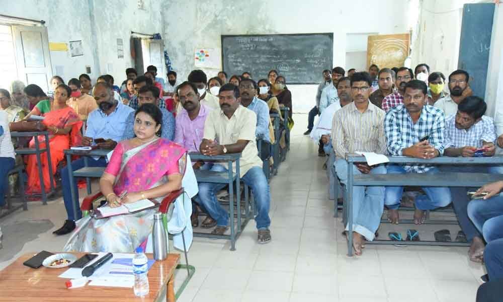 Gadwal: All set for launch of English medium