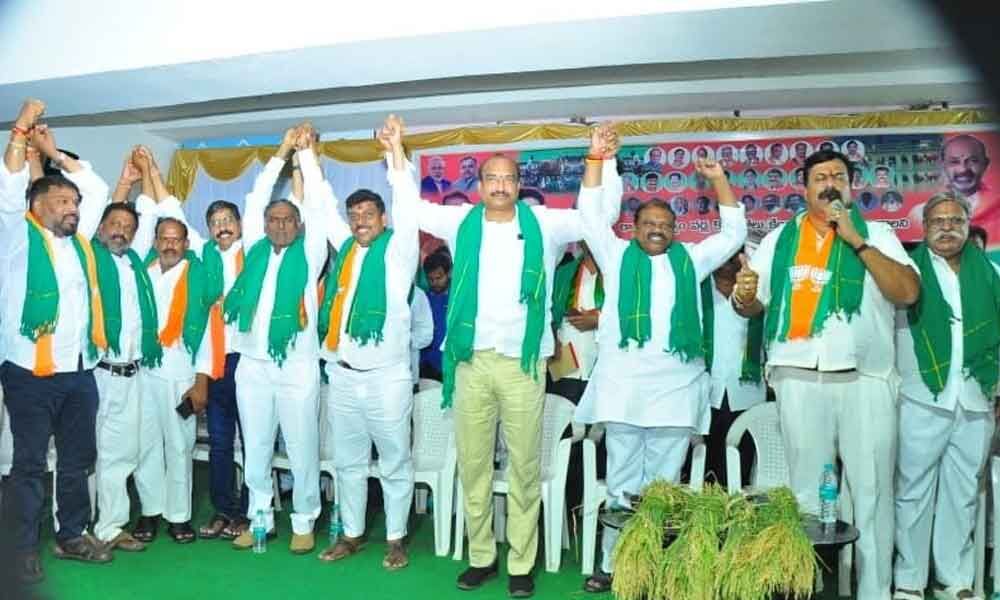 Khammam: Kisan Morcha holds Rythu Sadassu
