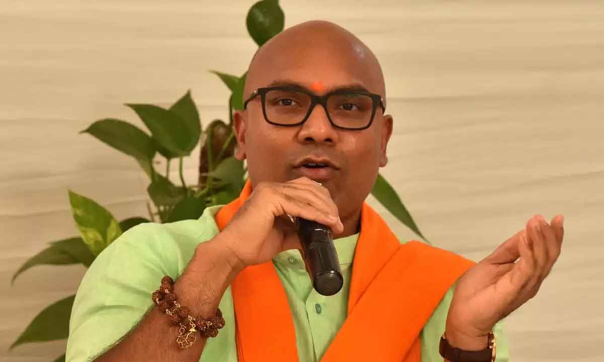 Let MP Dharmapuri Arvind face trial: HC