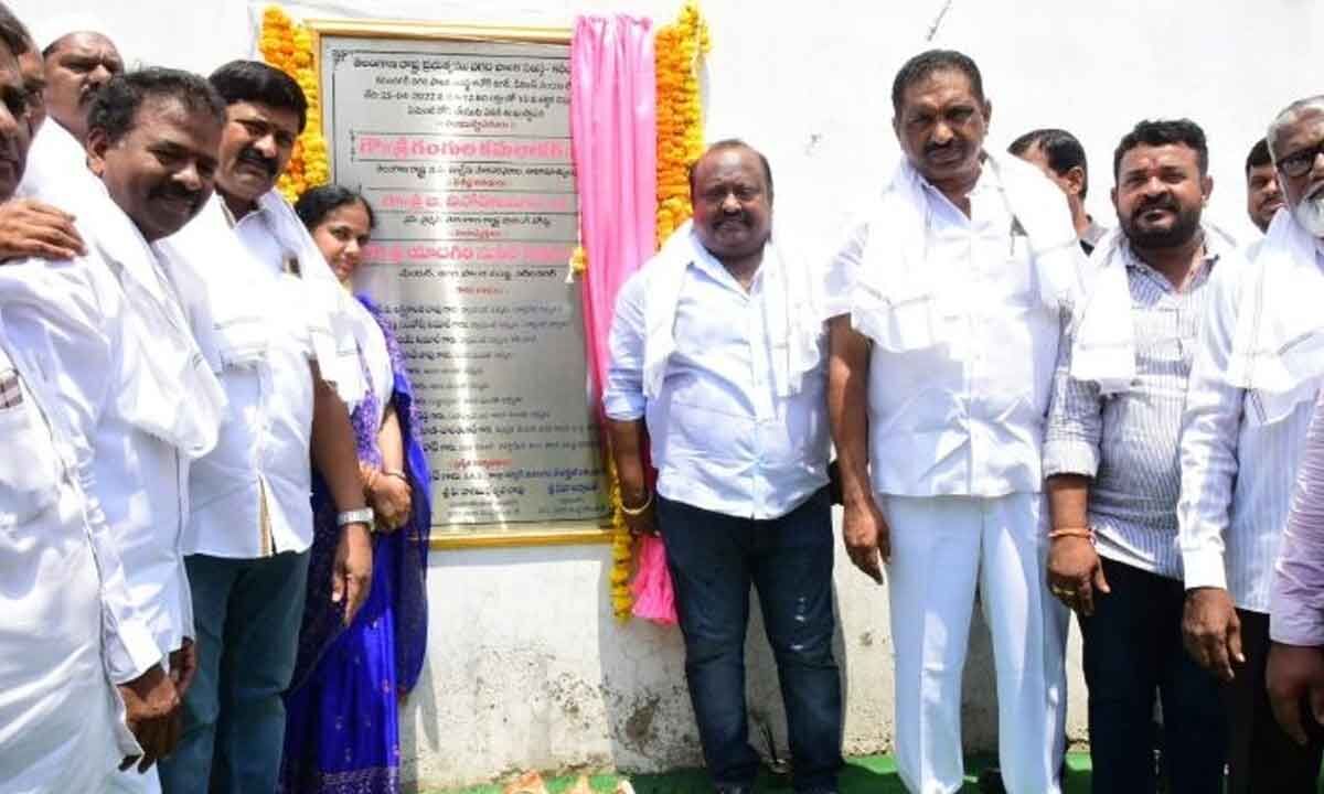 Efforts on for best infra in Karimnagar: Gangula