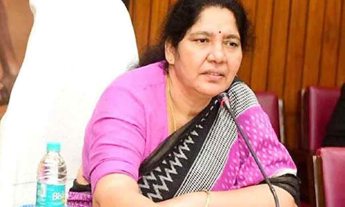 CM KCR to issue podu pattas from Mahabubabad