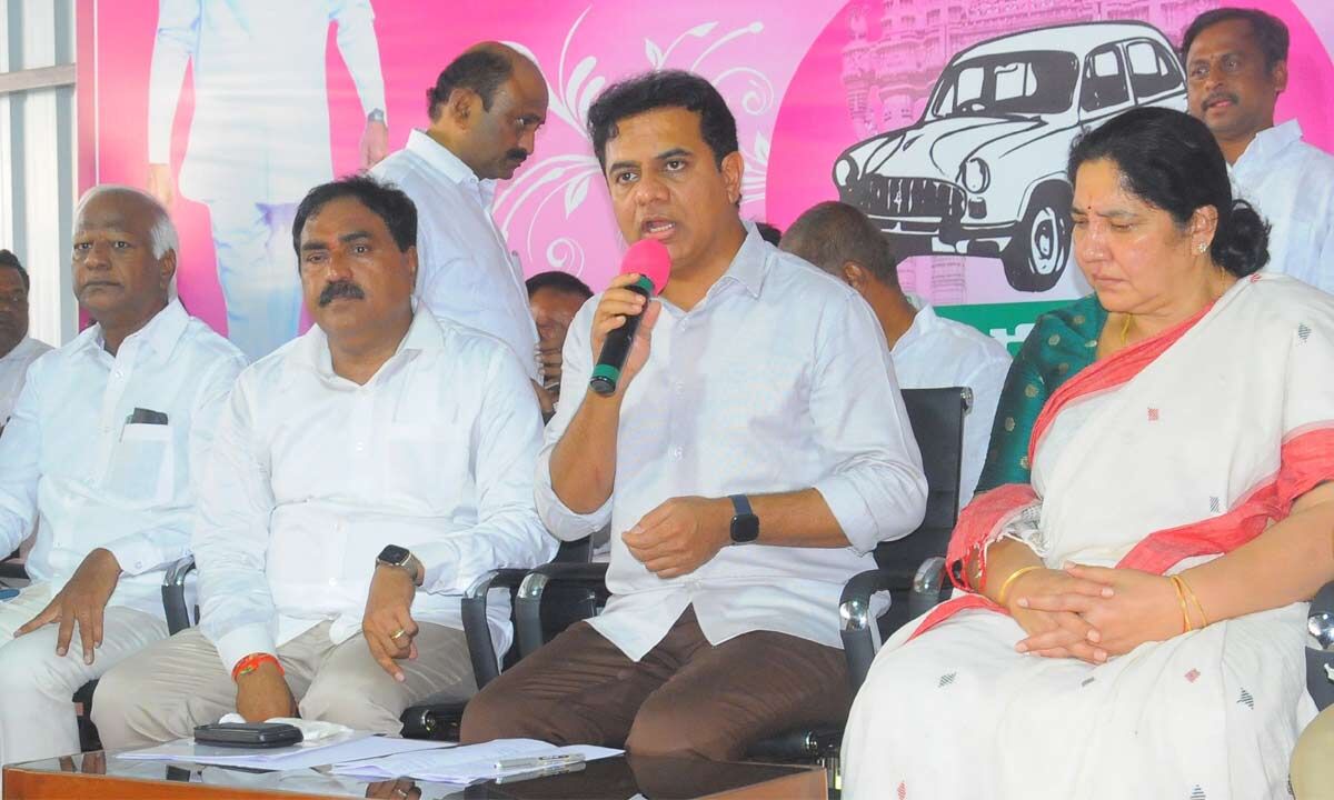 KTR rebuts Rahul's charges