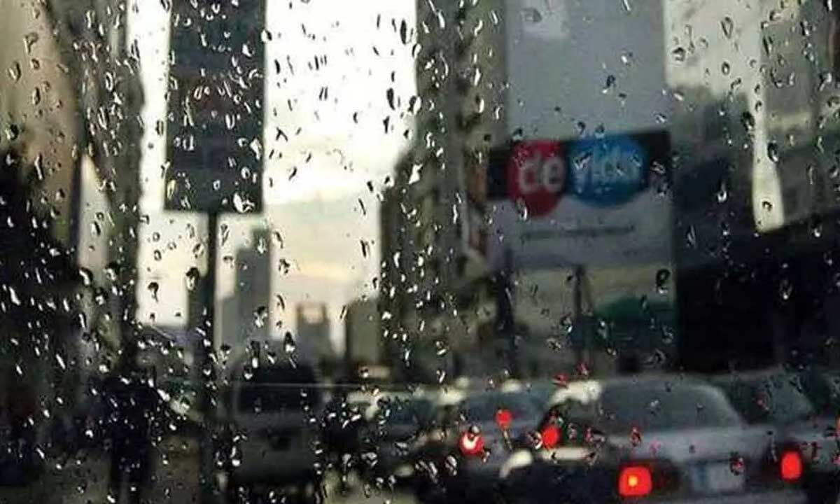 Hyderabad gets light rain, day temperature drops