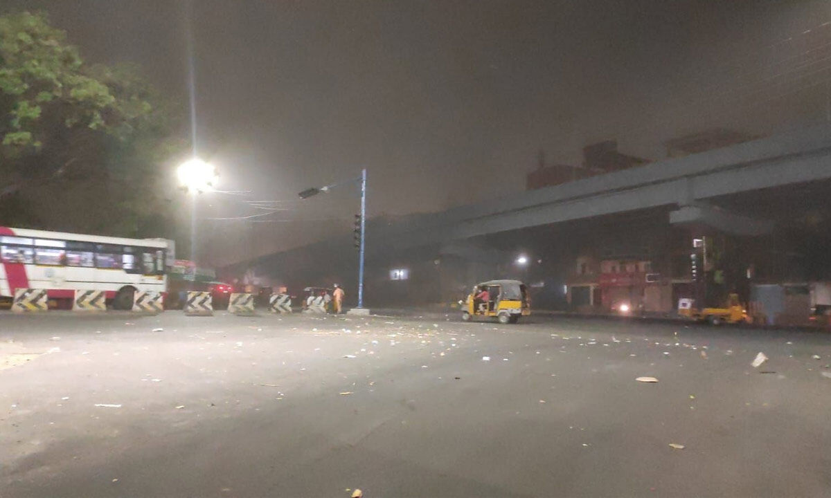 Midhani depot circle: A commuters' nightmare