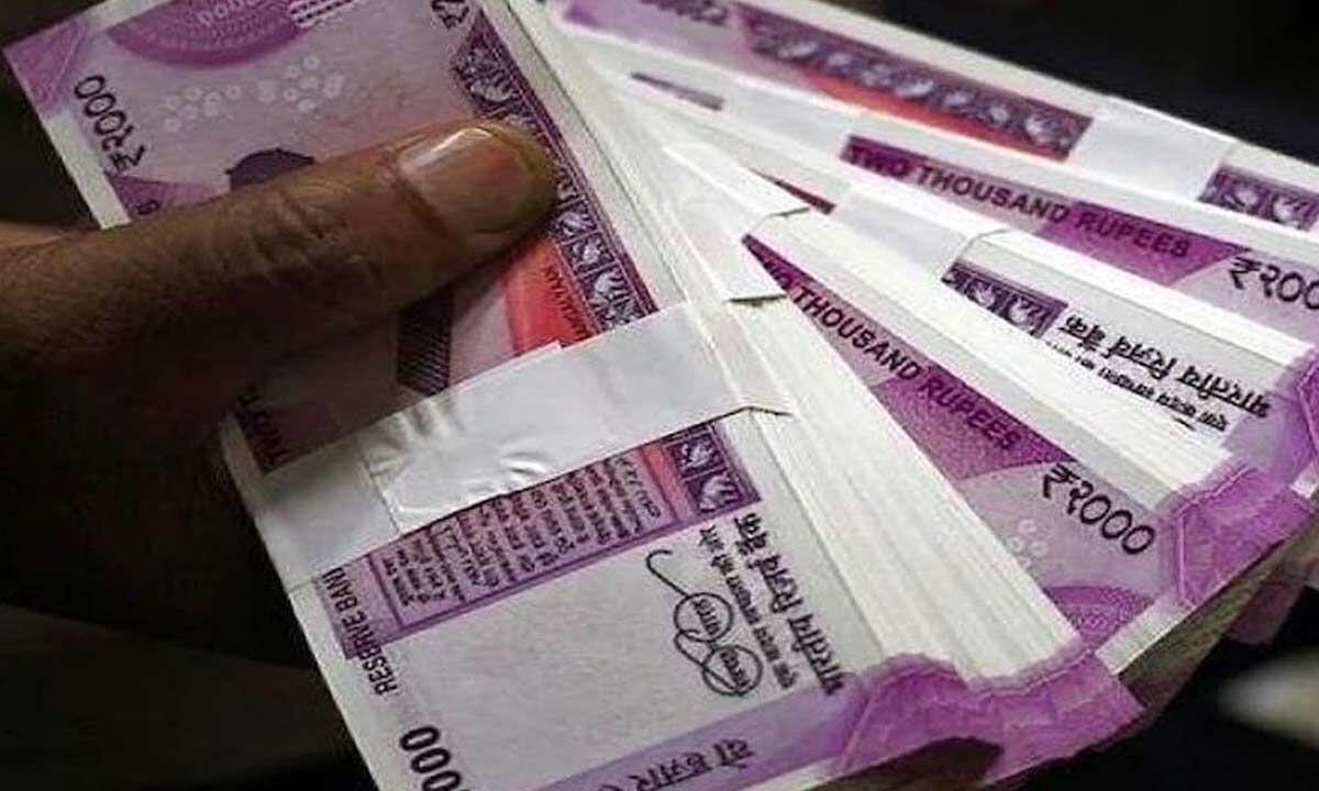 RBI report shows spike in fake notes