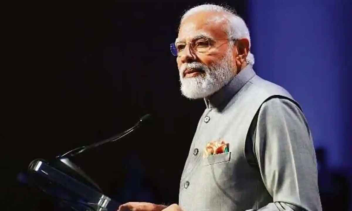 Mitron, BJP ko jeetao: Modi tells corporators