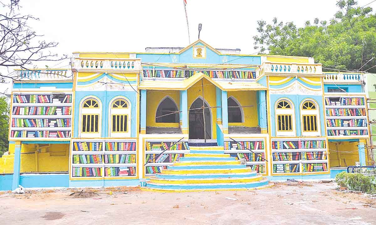 Book lovers ecstatic as old KMC building converted into library