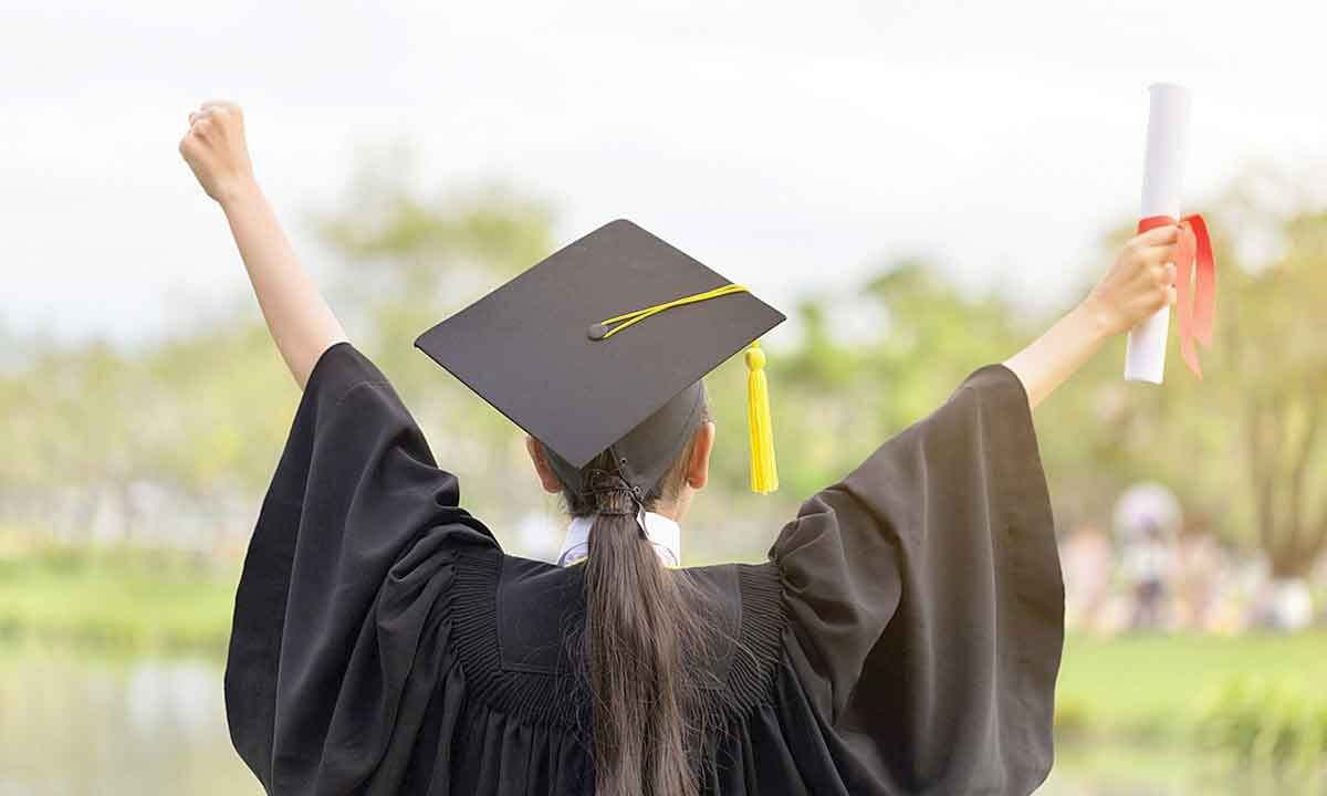 Delhi University students to get printed degrees