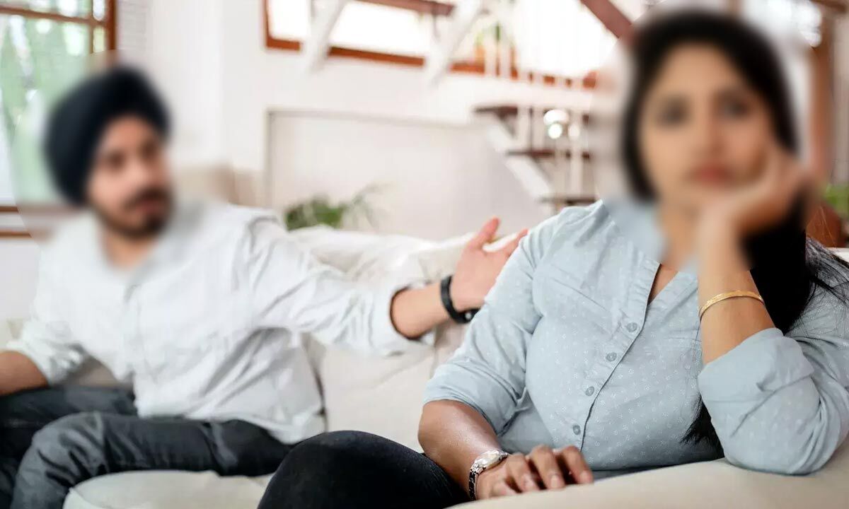 4 tips to deal with a pessimist and boring partner