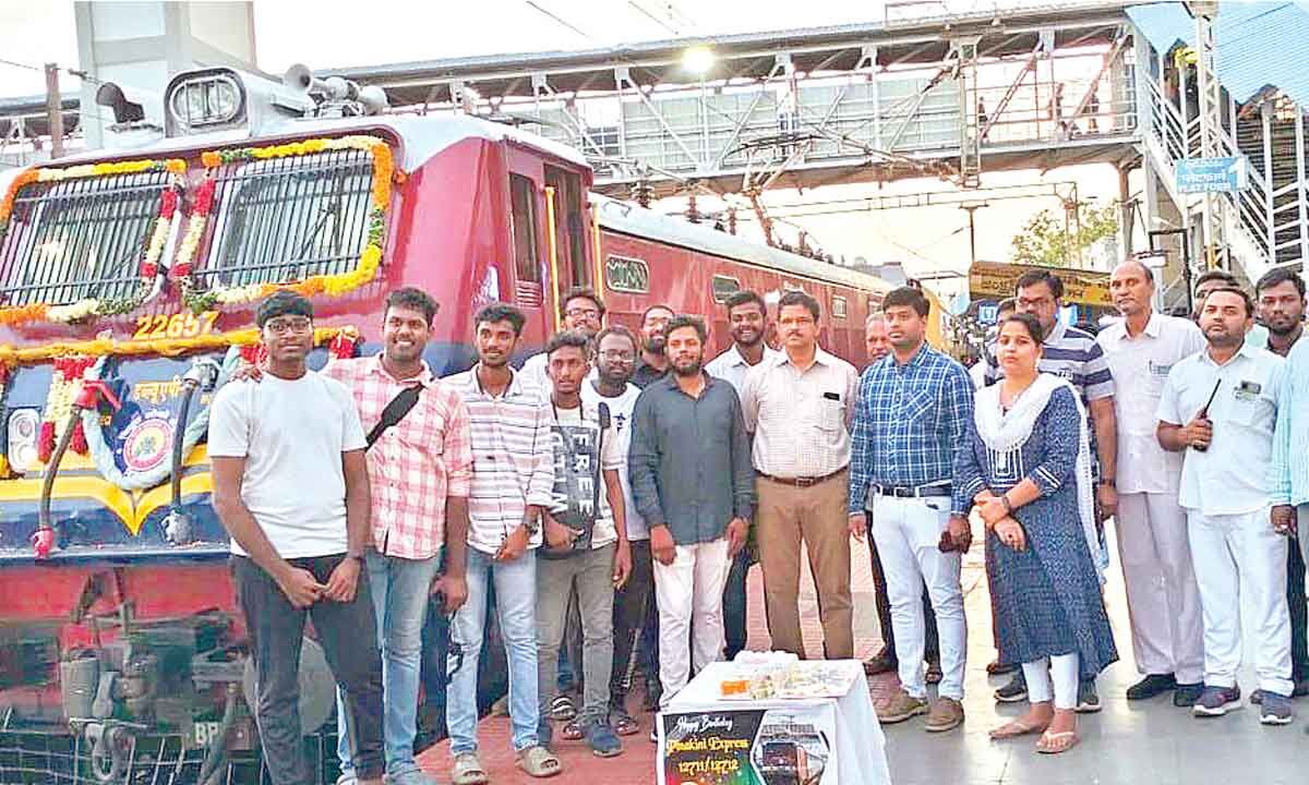 Pinakini Express completes 30 years of service