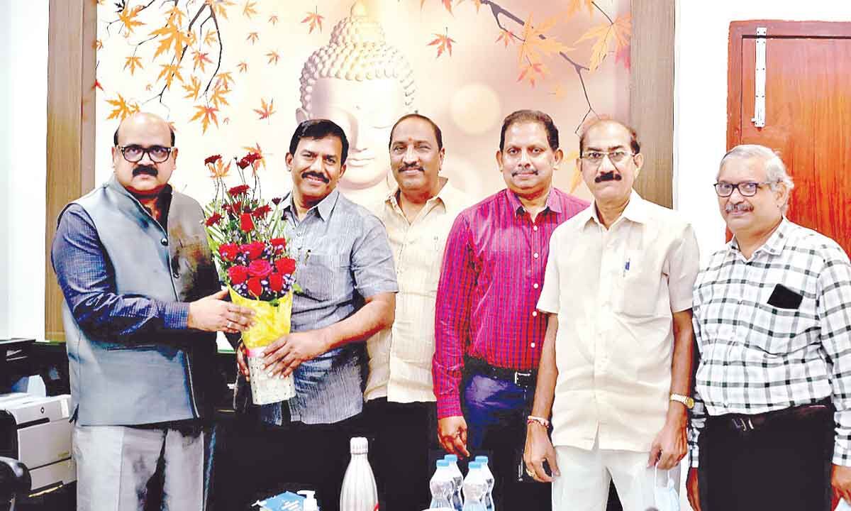 Srinivasa Reddy elected to national panel of Central Tax officers' assn