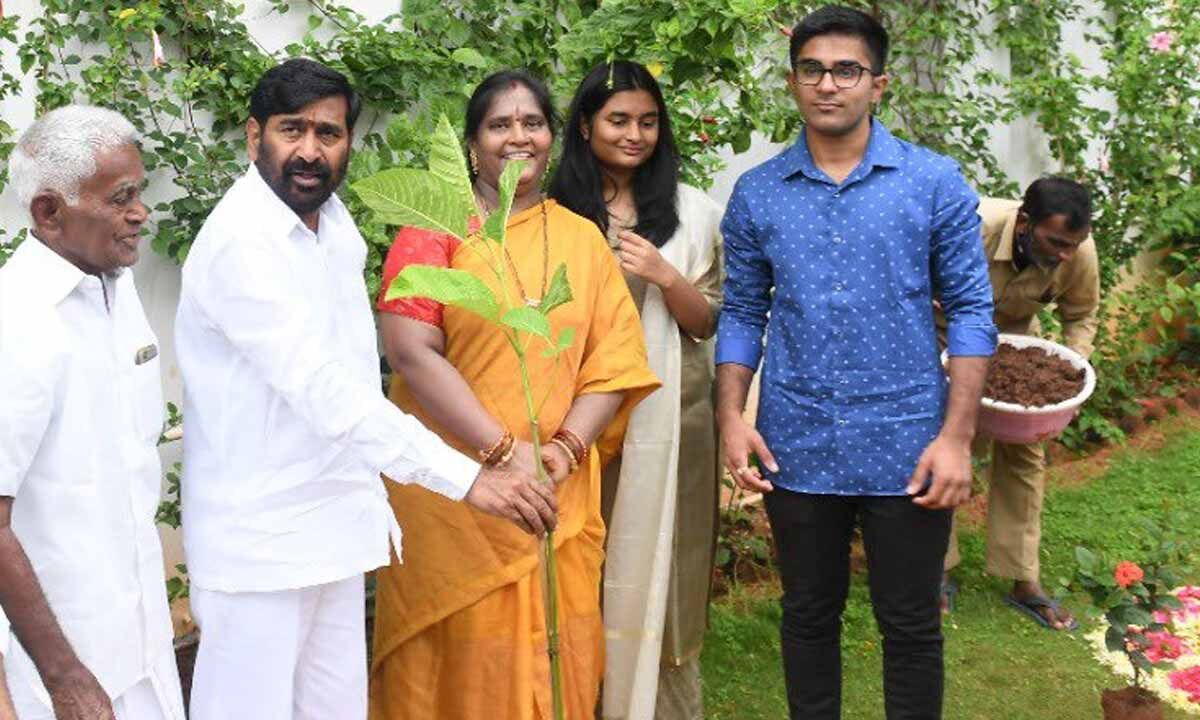 Energy Minister Jagadish Reddy takes up Green India Challenge