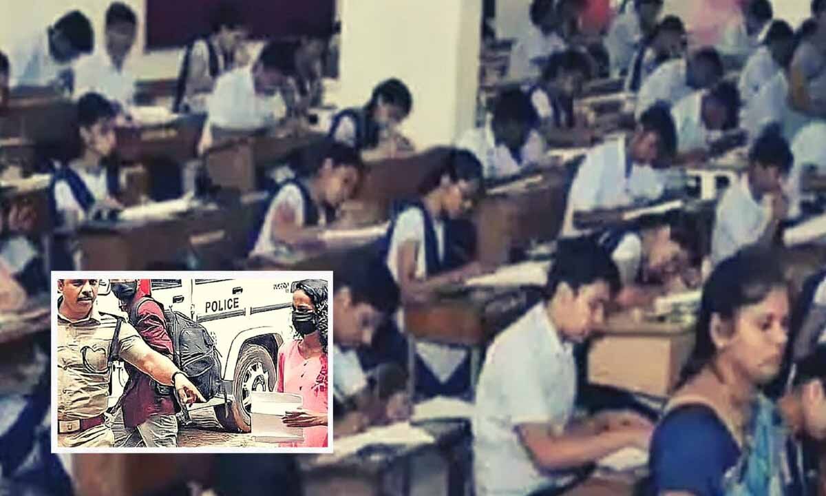 Kerala Cop Helps NEET Aspirant To Reach On Time