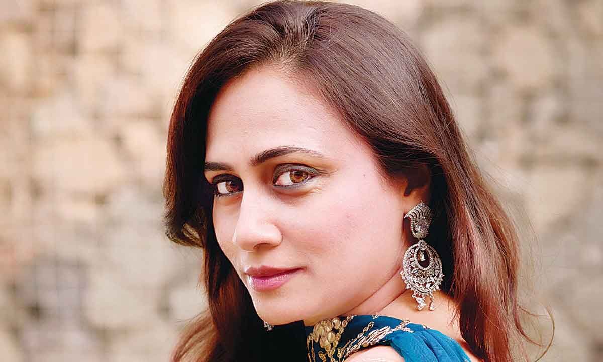 Meet Mamta Solanki, the actress and also phera queen