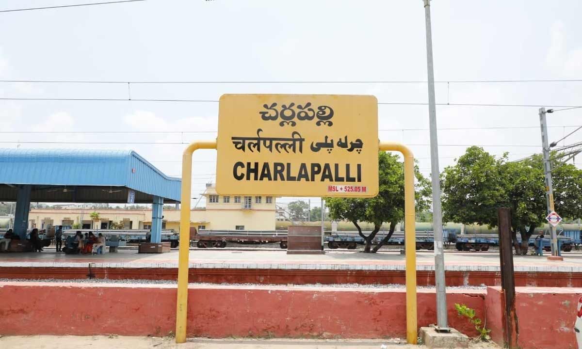 South Central Railway inspects works at Charlapalli Station