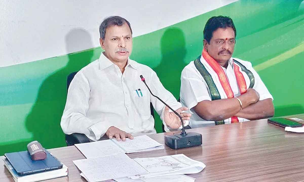 Polavaram works languishing due to YSRCP govt's negligence: Tulasi Reddy