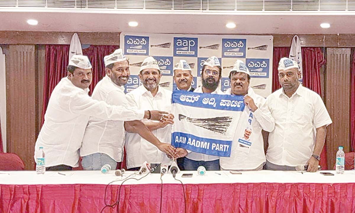 Kannada comedy actor Tennis Krishna joins AAP