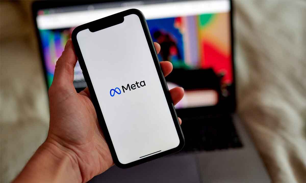 Meta AI chatbot says Zuckerberg 'too creepy' and Trump will always be ...