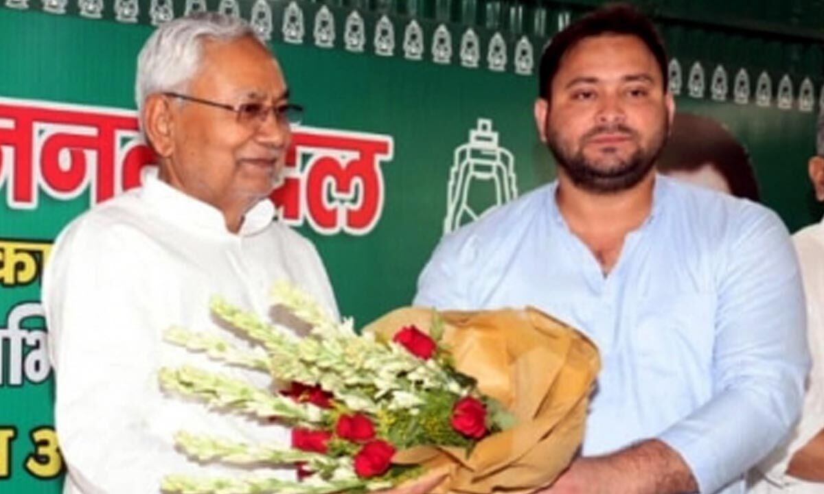 Nitish, Tejashwi Yadav go to Raj Bhavan to stake claim for for new government