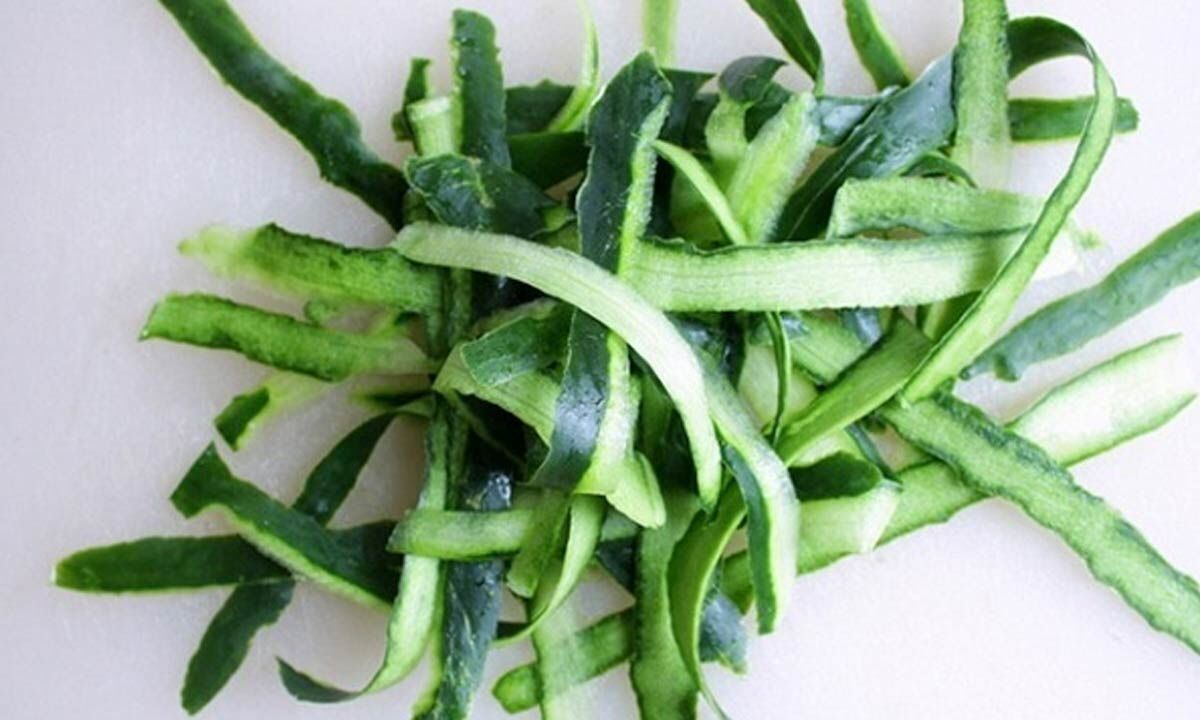 How to Use Creatively Cucumber Peels?
